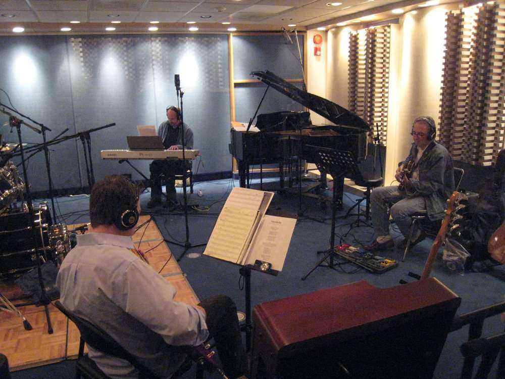 Discover Our State-of-the-Art Recording Studio Rental